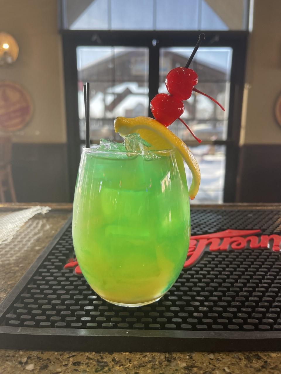 Specialty Cocktails | Chatters Restaurant and Bar